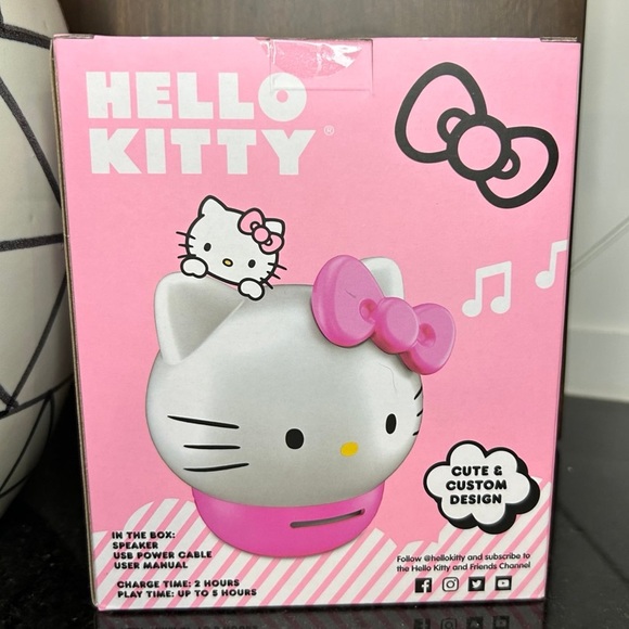 Hello Kitty | Portable Audio & Video | Sanrio Hello Kitty Pink Portable ...